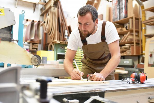 Signera Digital Signage - Displays and Enclosures